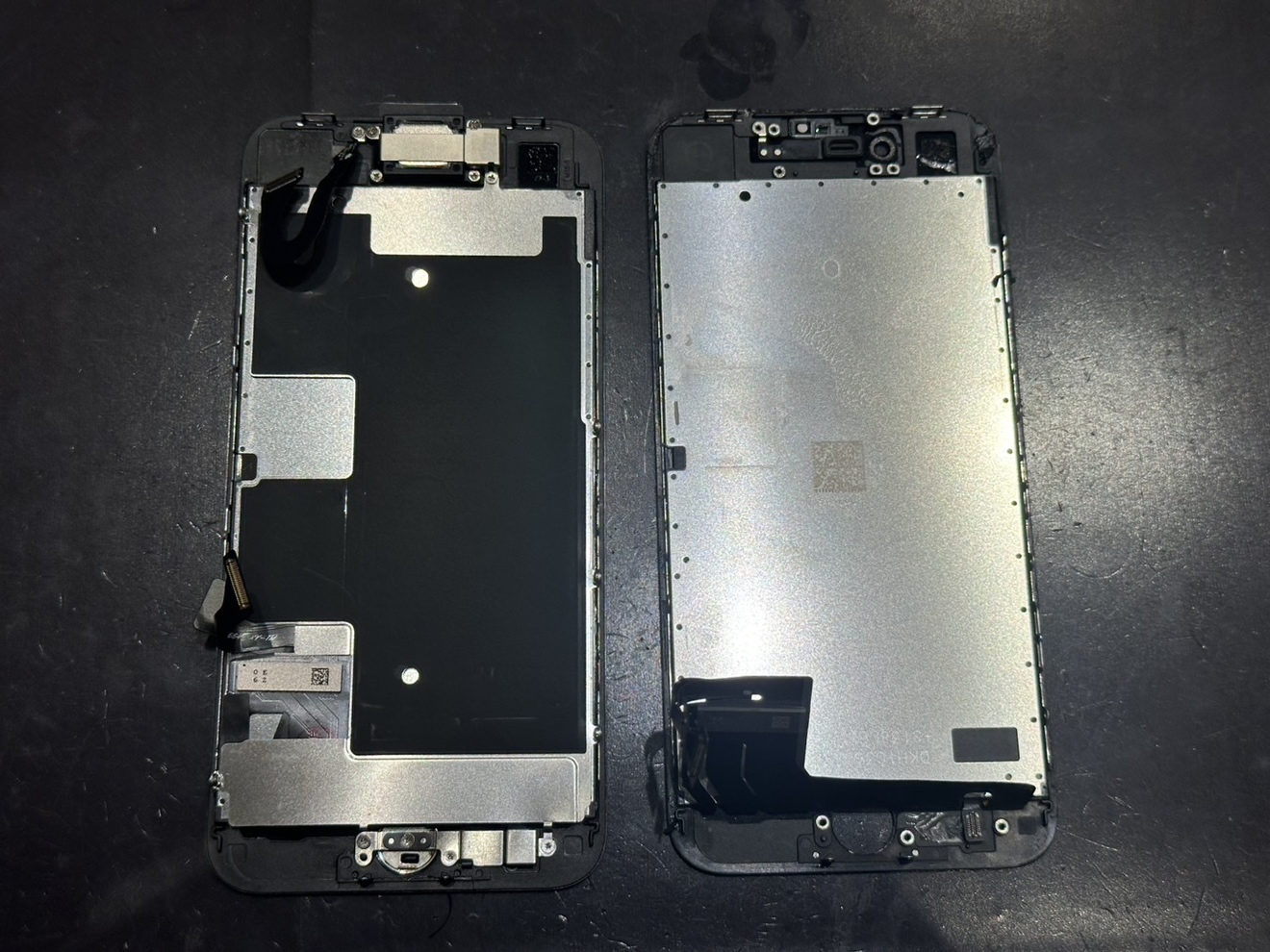 iPhoneSE第二世代 画面割れ/液晶漏れ 画面交換修理 | iPhone・スマートフォン修理 スマートクール | SMARTCOOL