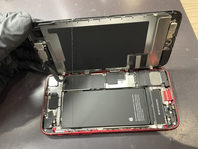 iPhoneSE第3世代 バッテリー交換 | iPhone・スマートフォン修理 スマートクール | SMARTCOOL